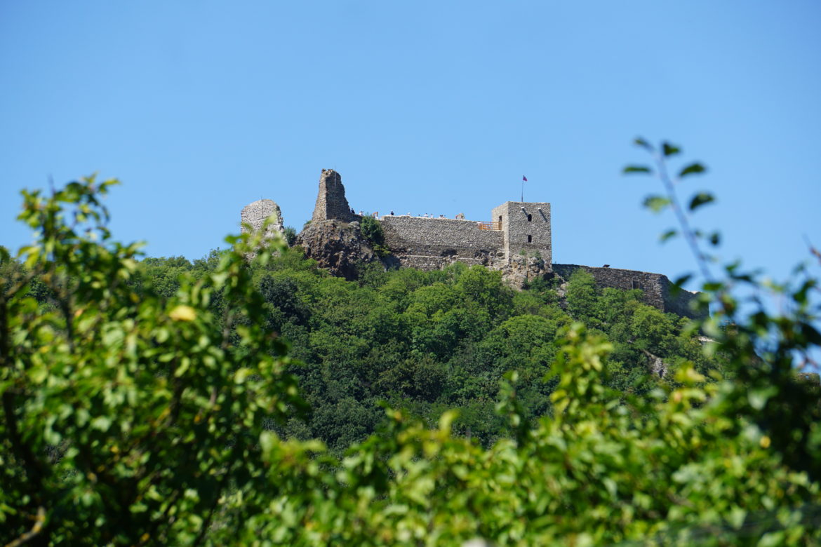 Hiking along the National Blue Trail in Hungary: Szigliget ...